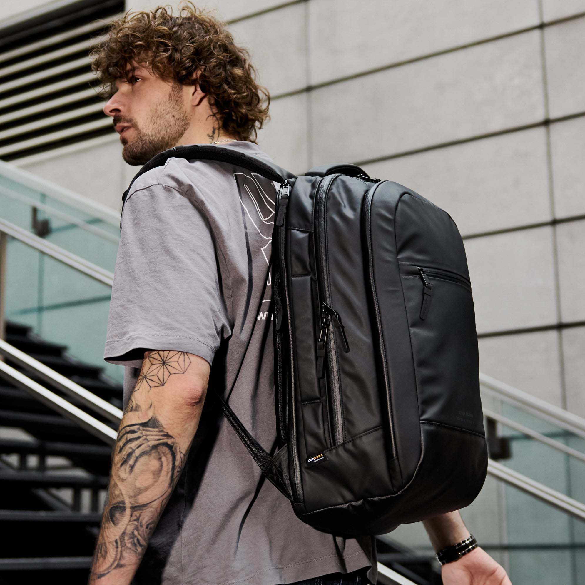 Weekender Backpack 25L V2 - sympl – Storming Gravity