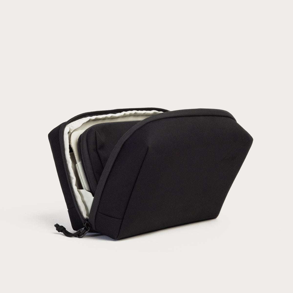 Moment Tech Organizer – Storming Gravity